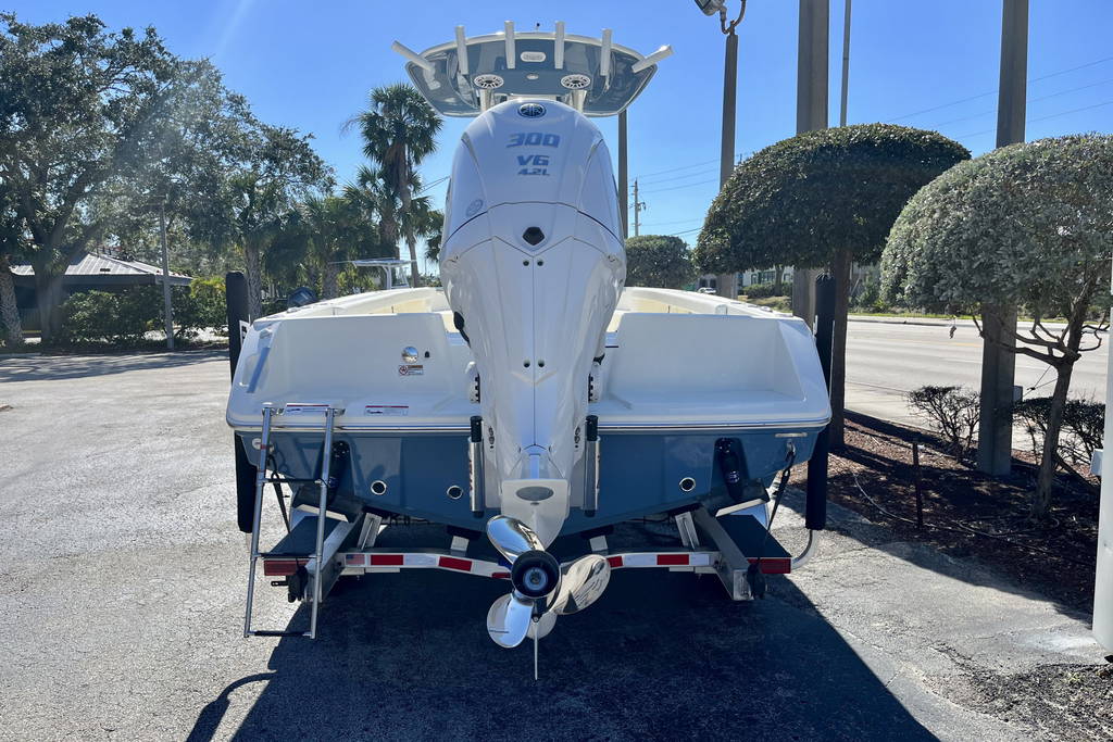 New 2025 Pathfinder 2400 TRS for sale in Stuart (#G027) - Marine Connection