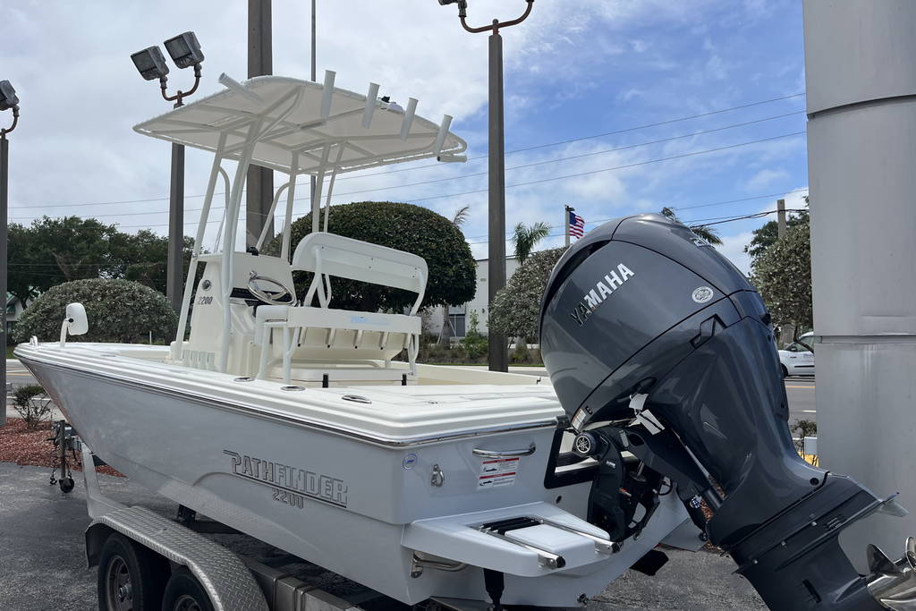 New 2025 Pathfinder 2200 TRS for sale in Stuart (#J077) - Marine Connection