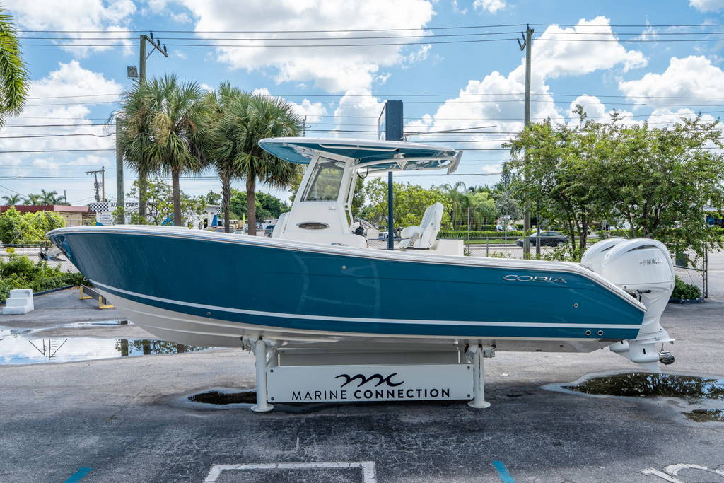 New 2025 Cobia 265 CC for sale in Fort Lauderdale (#G049) - Marine ...