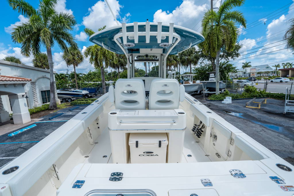 New 2025 Cobia 265 CC for sale in Fort Lauderdale (#G049) - Marine ...