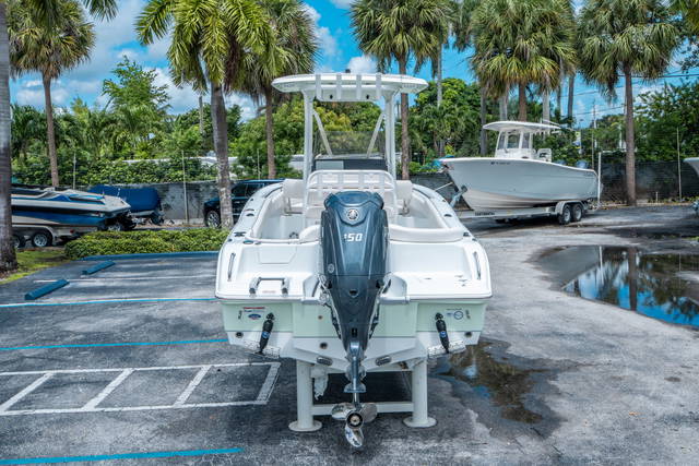 New 2026 Sea Hunt Ultra 219 for sale in Miami (#0322) - Marine Connection